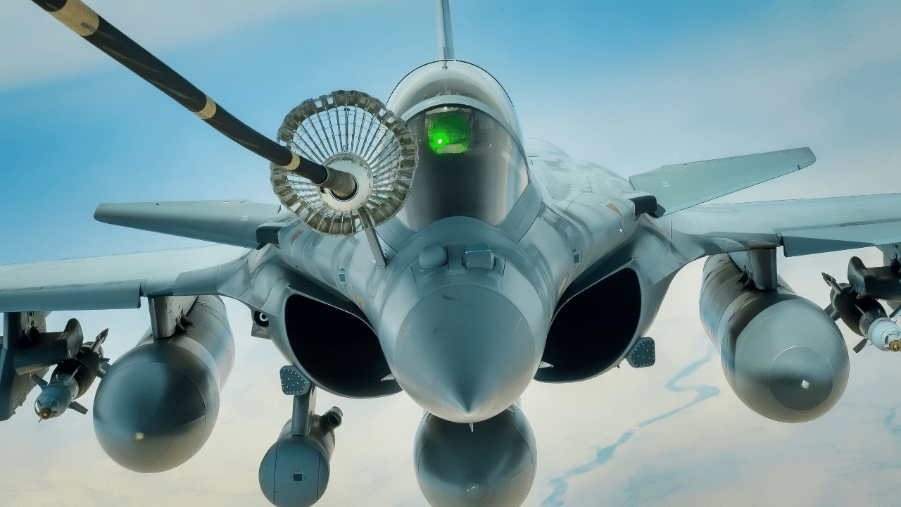 Multi-role fighters: evolution, doctrine, and the new standard of air ...